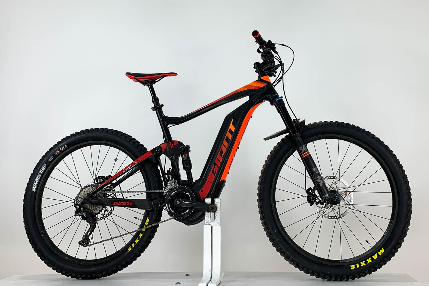 VTTAE GIANT Full E+ 1 Occasion Reconditionné - Mint Bikes