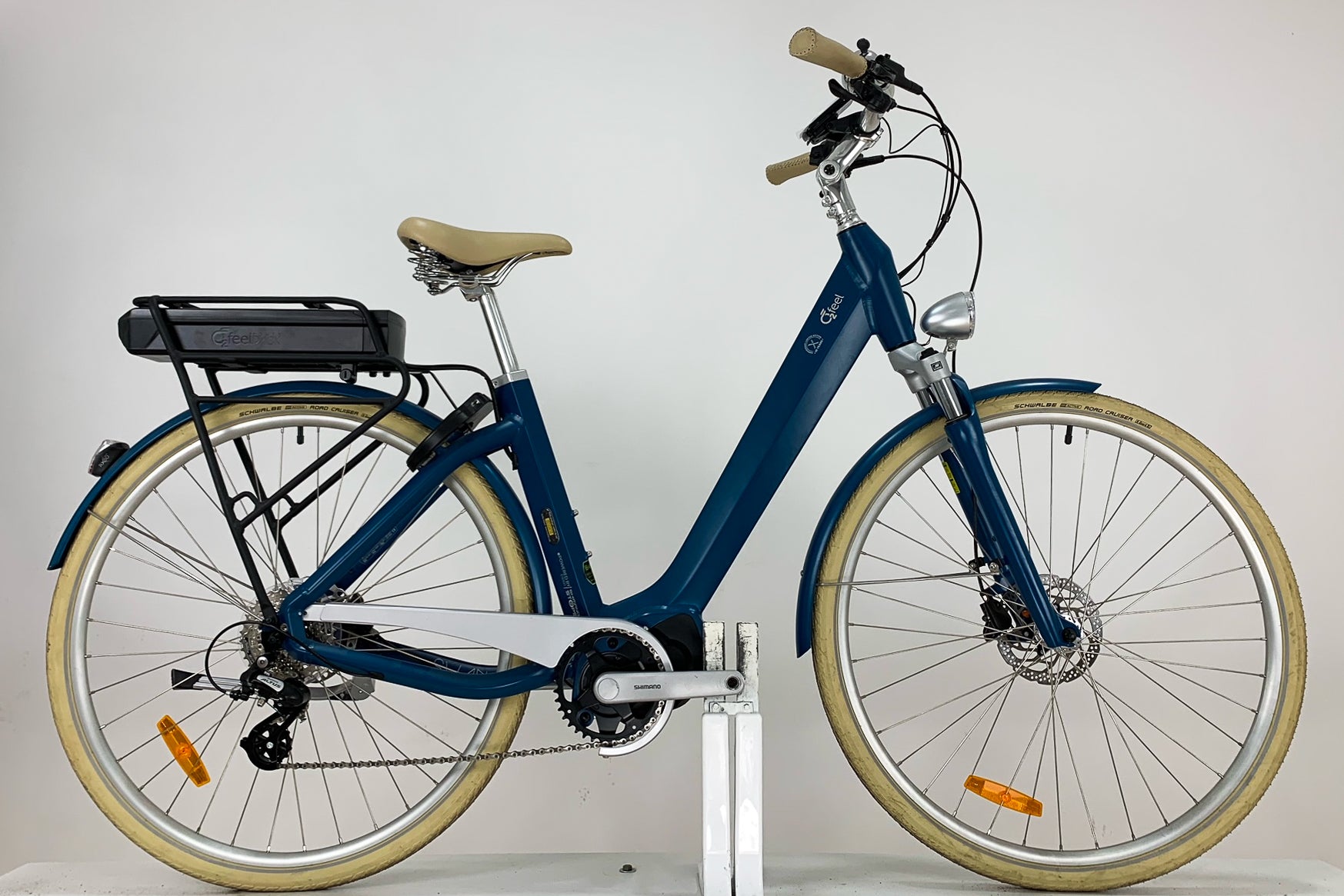 Urbain Électrique O2FEEL Swan D8 X Occasion Reconditionné - Mint Bikes
